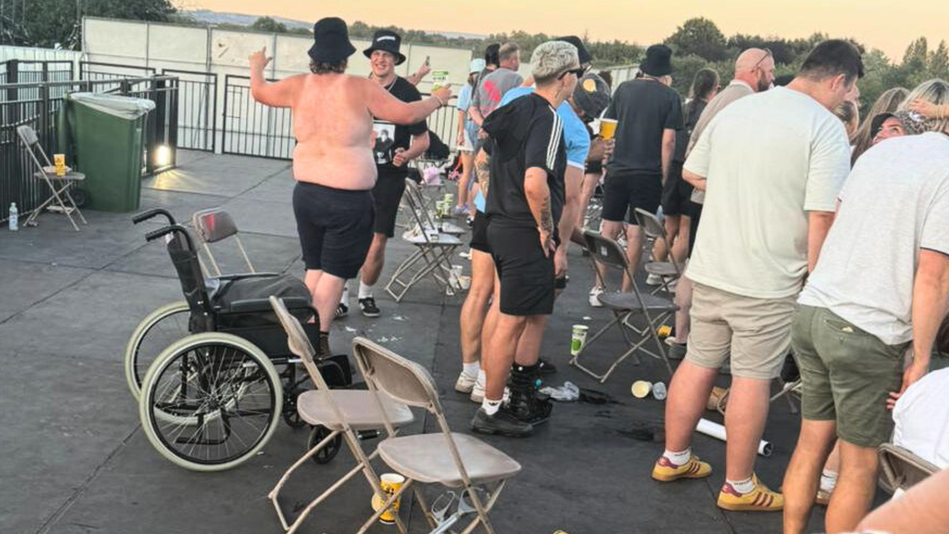 Disabled Oasis fan describes ‘biblical’ scenes as fans stand on ...