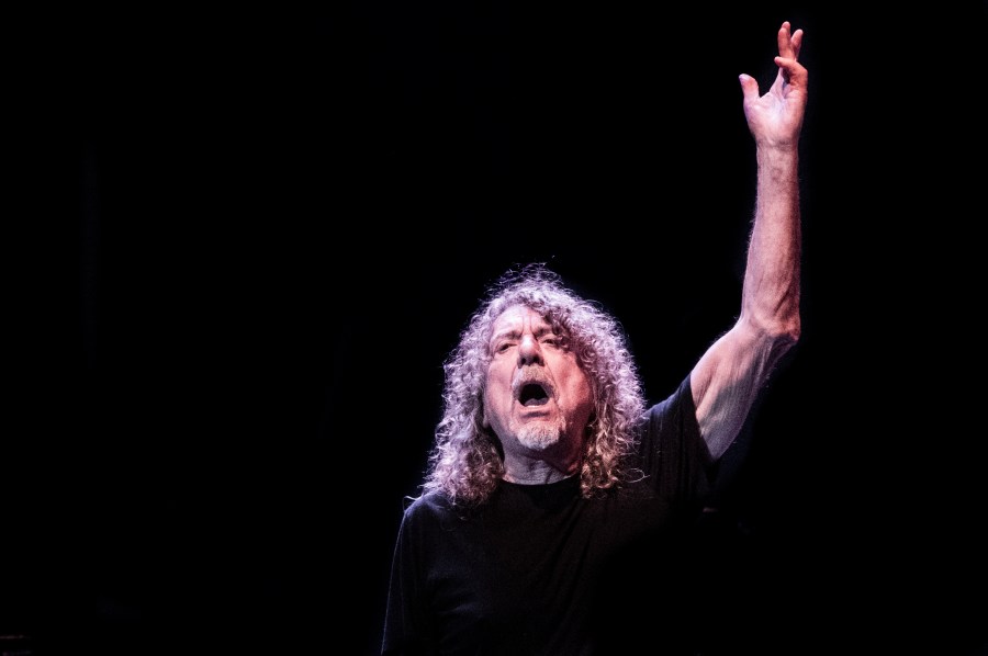 Led Zeppelin singer Robert Plant bringing new band to West Virginia
