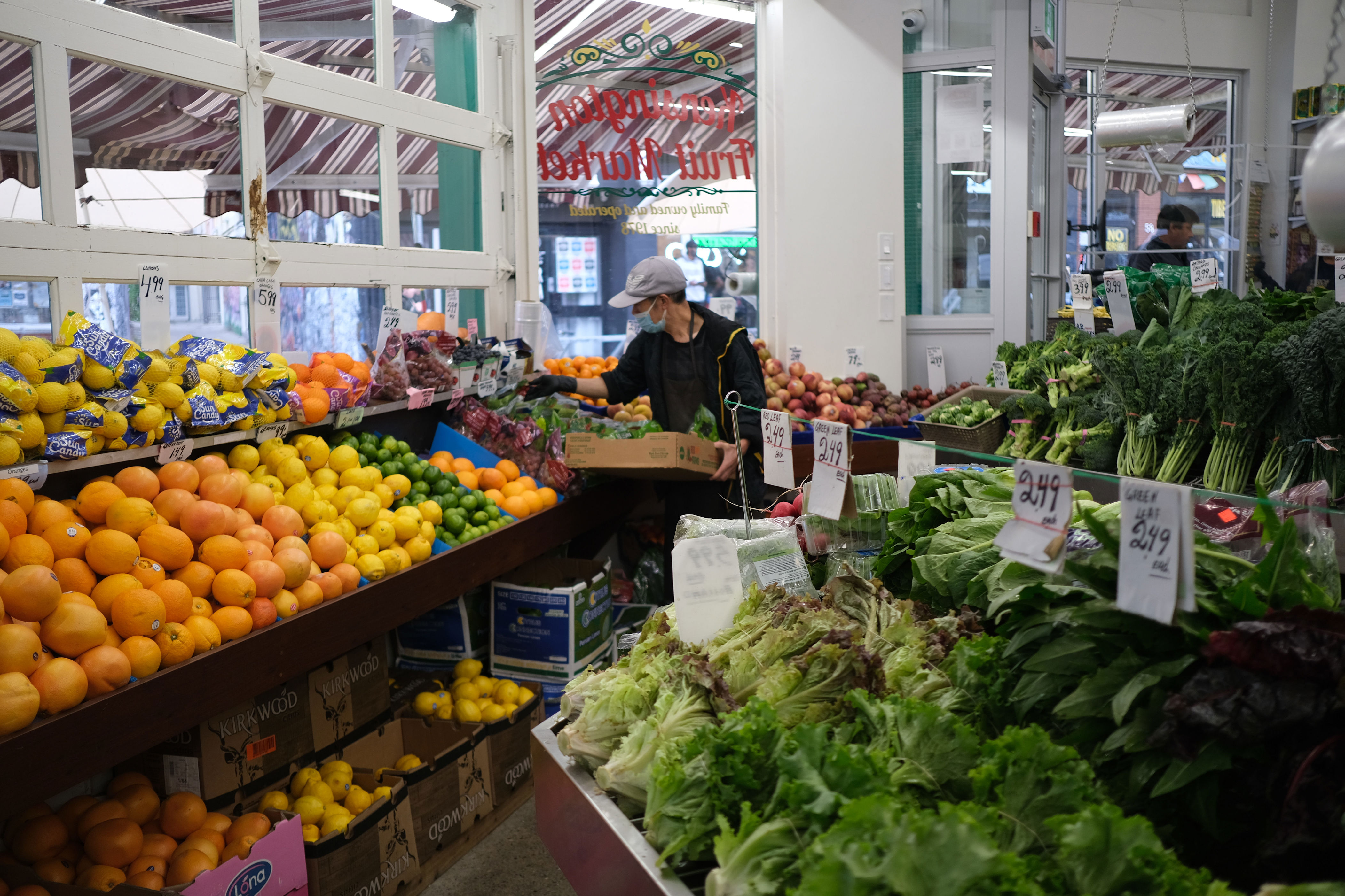 Canada's independent grocers: Going beyond price and competing on value ...