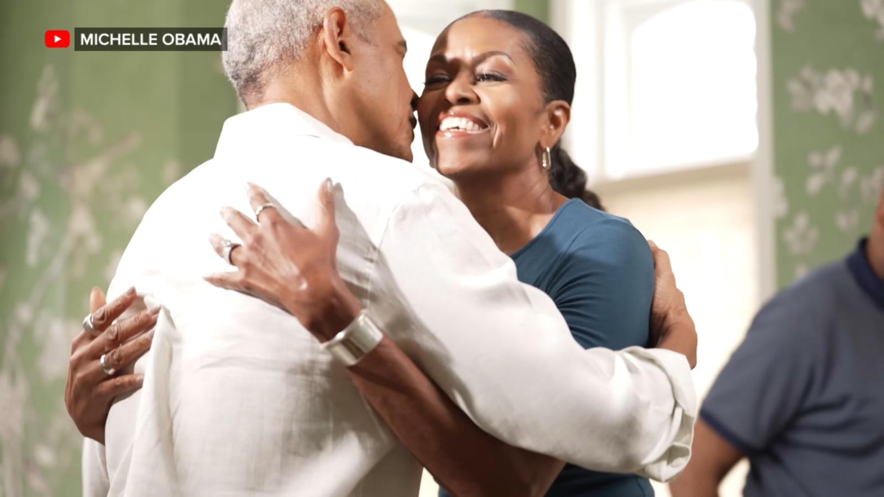 'She took me back': Barack, Michelle Obama address and joke about ...