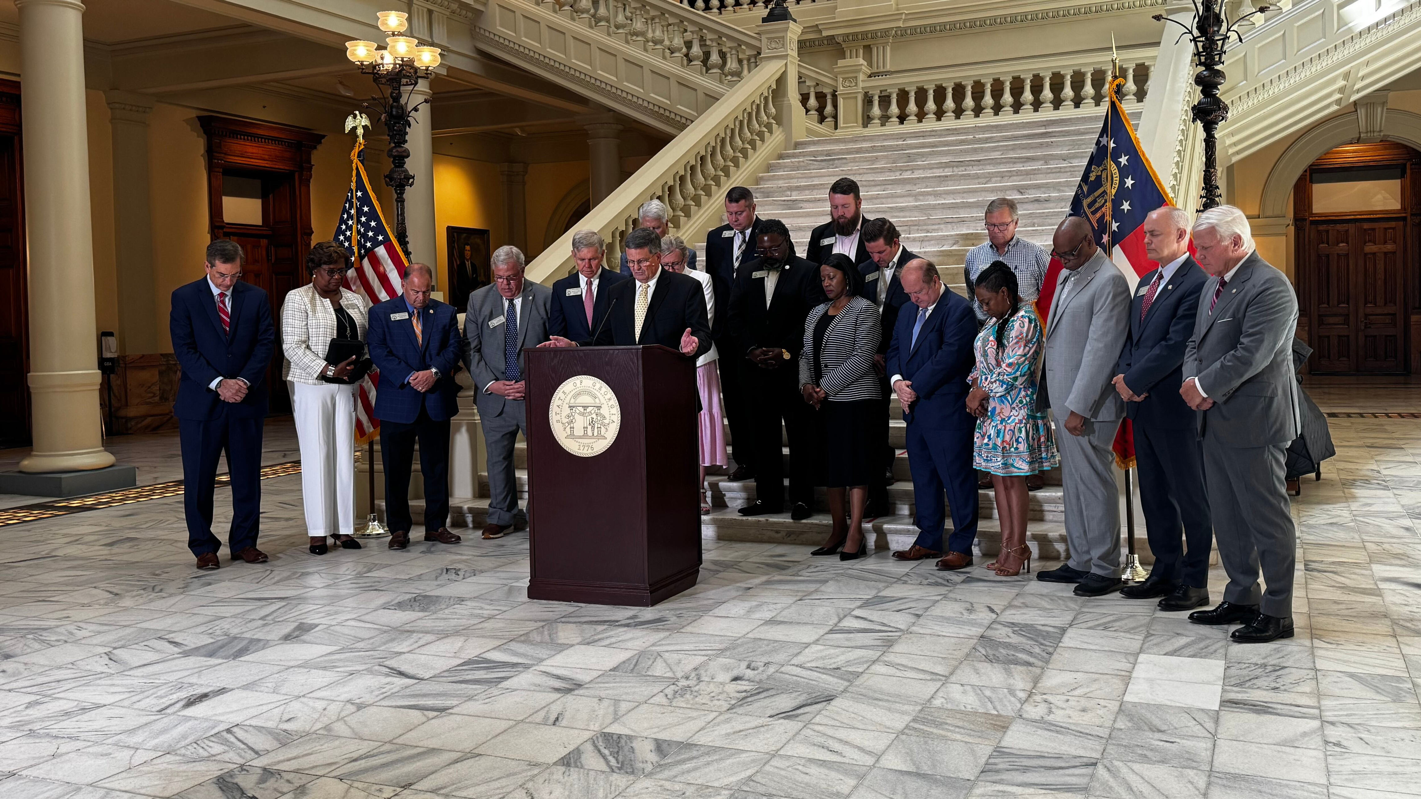 Georgia lawmakers unite in prayer for Texas flood victims