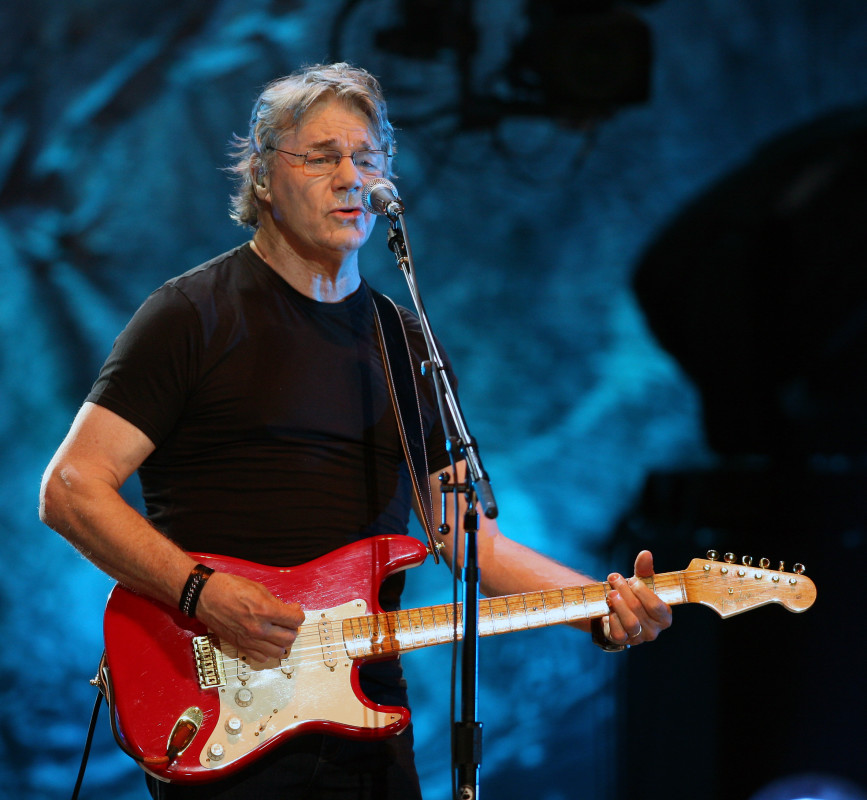 ‘70s Rock Legend Steve Miller Cancels Entire Tour Over the Weather