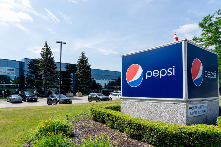 PepsiCo gains after strong international results; Coca-Cola and ...
