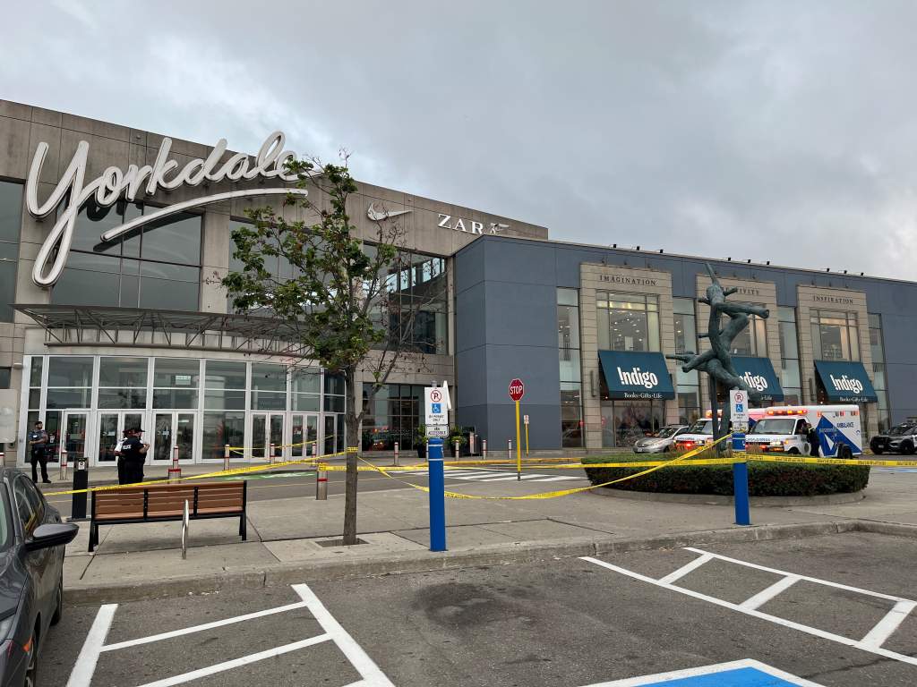 Shooting at Yorkdale mall parking lot leaves man in his 20s dead