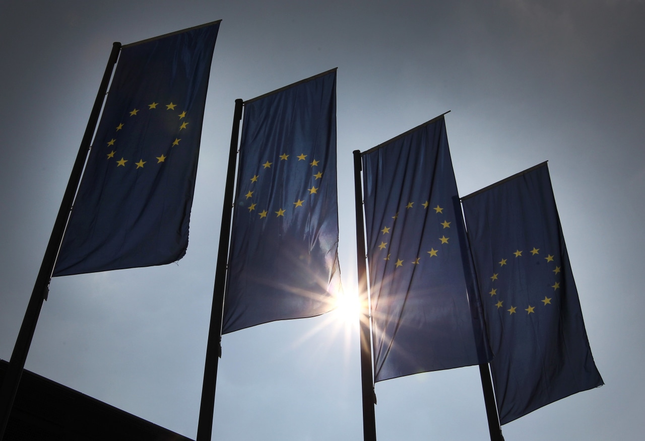 Investors flock to buy Eurozone government bonds even as supply jumps