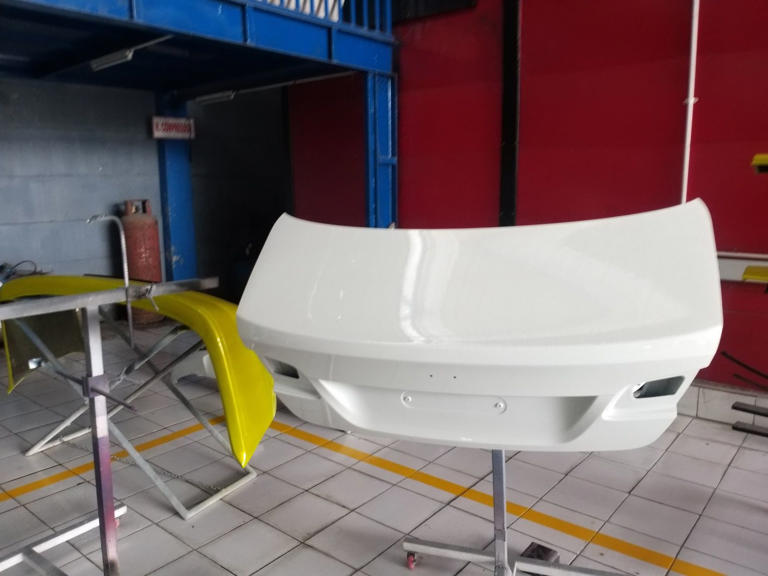Ini Dia Jawaban Kenapa Bahan Cat PU buat Mobil Harganya Mahal