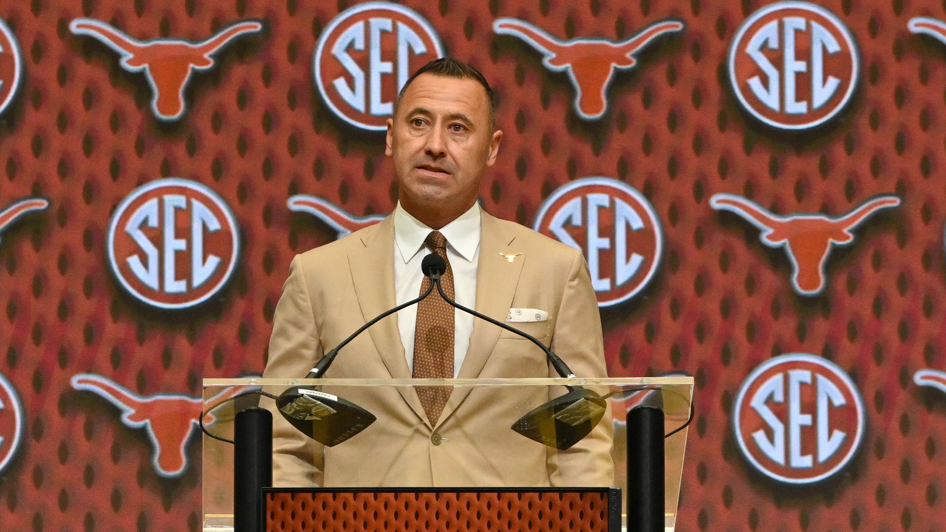 Steve Sarkisian provides Texas injury update at SEC Media Days