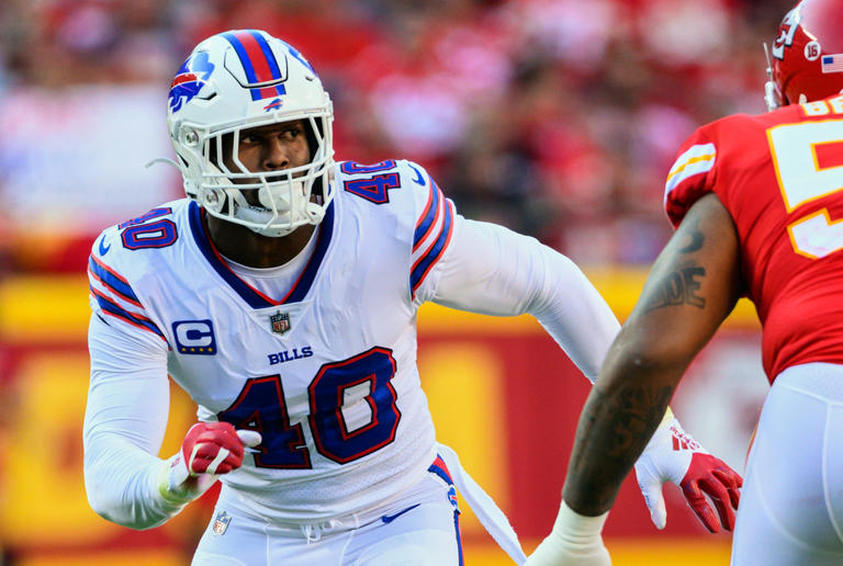 Von Miller signing 1-year deal with the Washington Commanders, AP ...