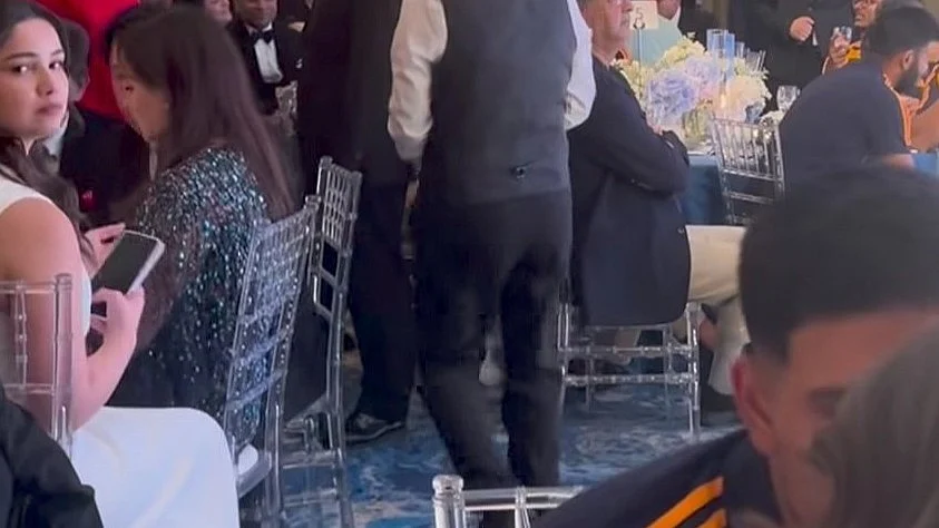 Viral Video: Sara Tendulkar Locks Her Eyes On Shubman Gill After ...