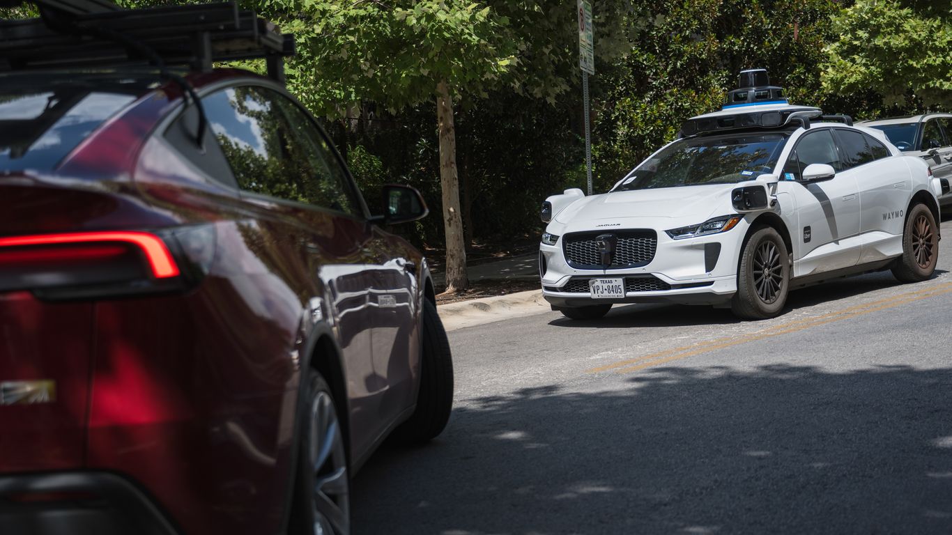 Waymo expands its service area in Austin