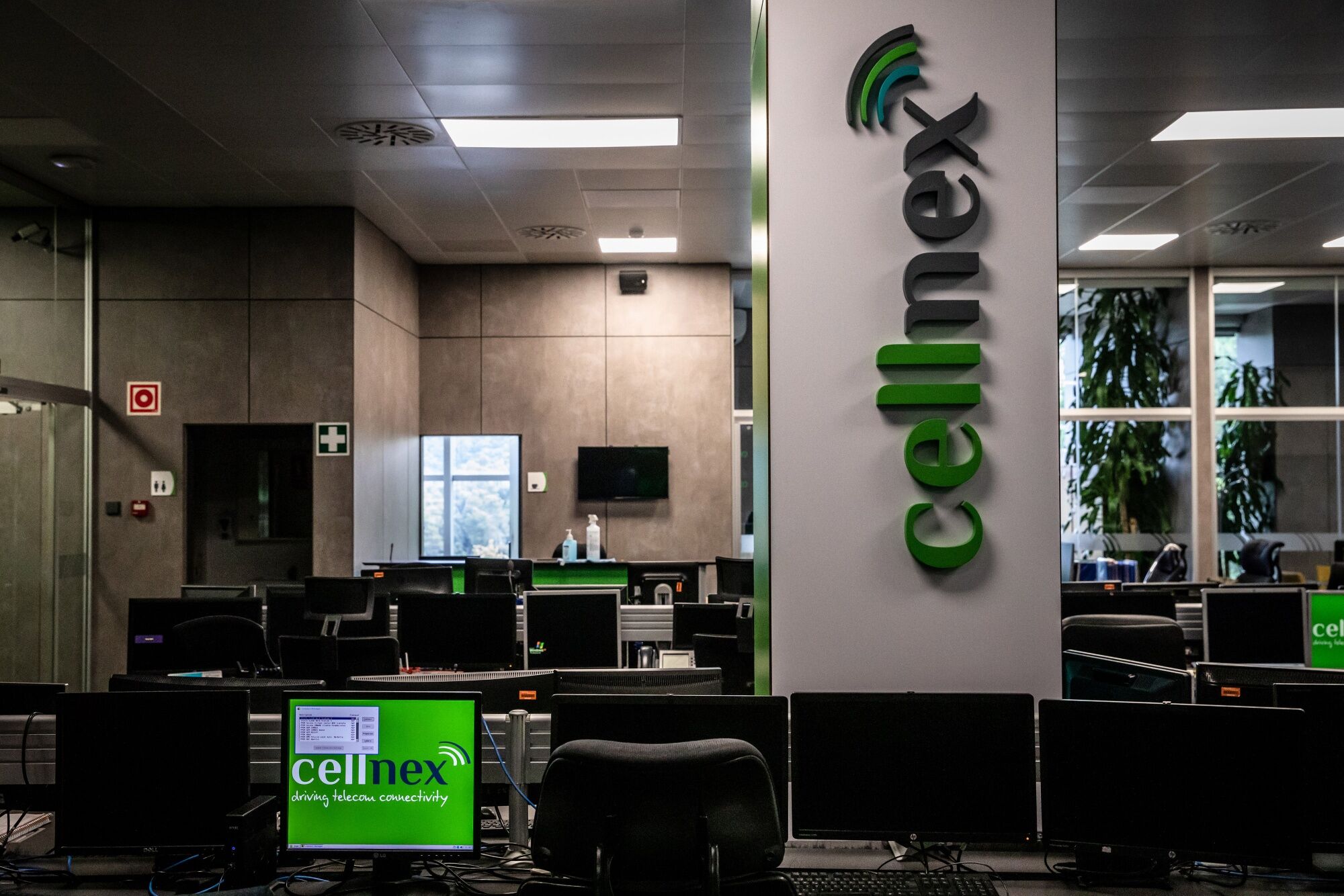 EQT, Omers, Phoenix Eye Final Bids for Cellnex Swiss Business