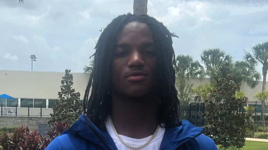 4-Star WR Commits to In-State Rival Over Gators