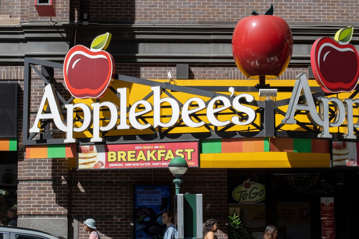 Applebee's Beloved Cocktail Is Just $7 During Shark Week