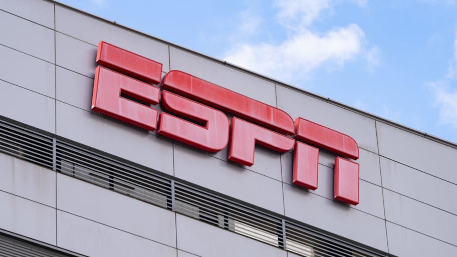 Longtime ESPN Anchor and Reporter Announces She’s Leaving Network