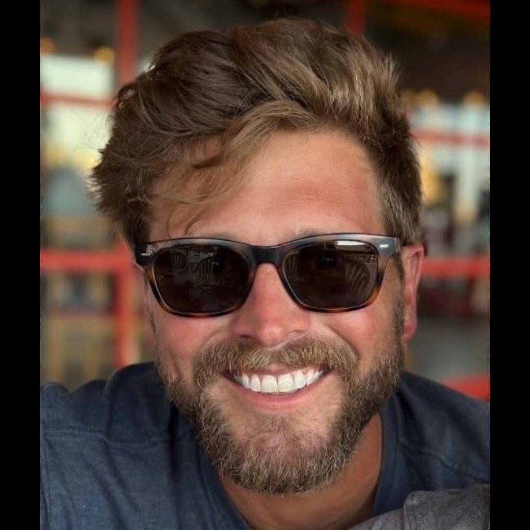 Former pro baseball player dies trying to save swimmers off South Carolina