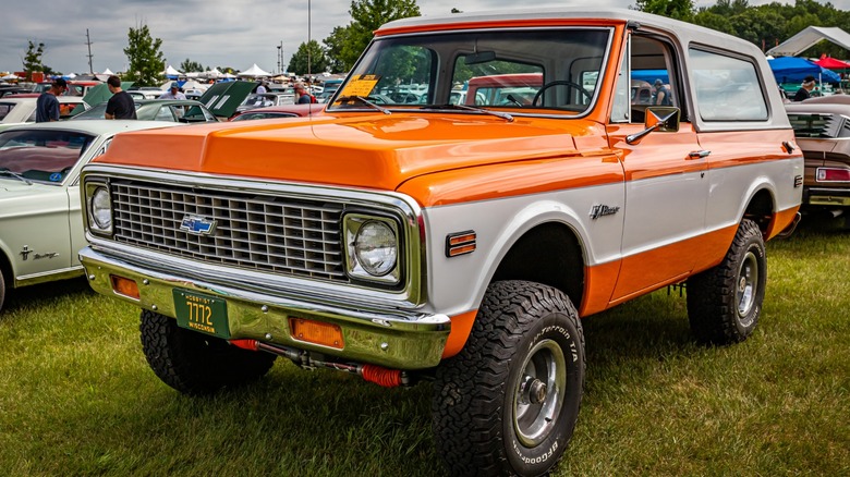 8 Of The Coolest And Most Unique Features Of The Original Chevy K5 Blazer