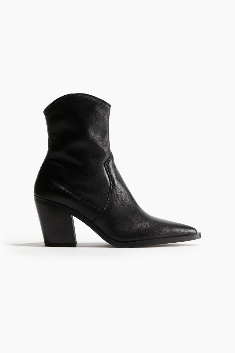 I used to cringe at cowboy boots, but these 18 outfit ideas changed my mind