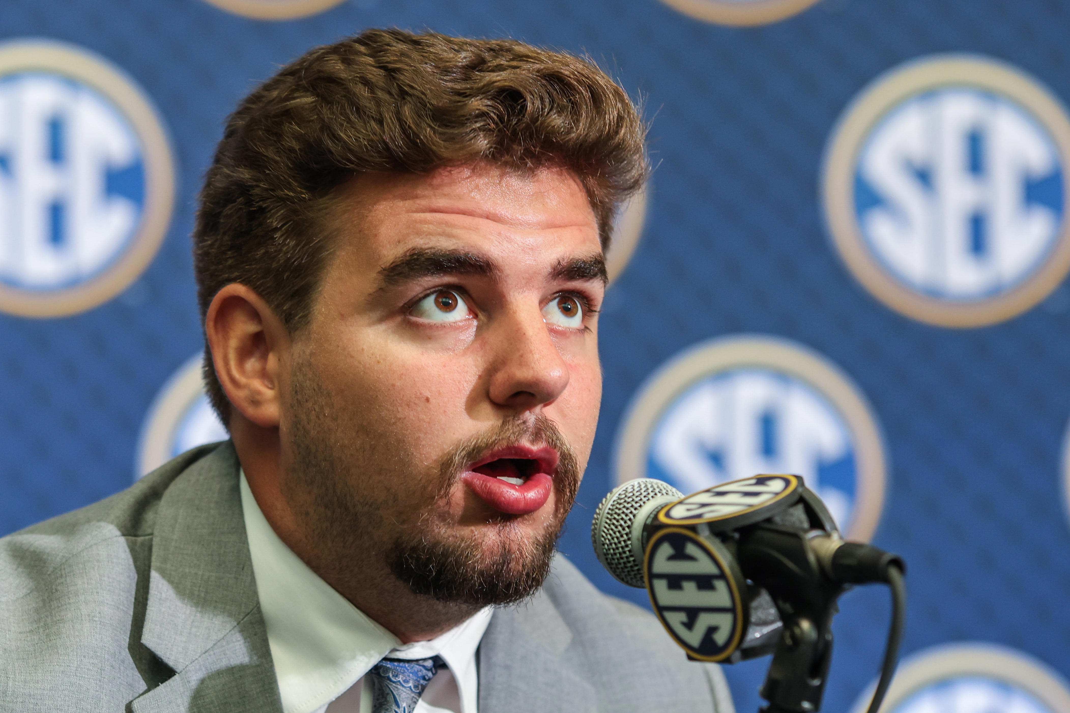 These 9 players have been named team captains for Missouri football ...