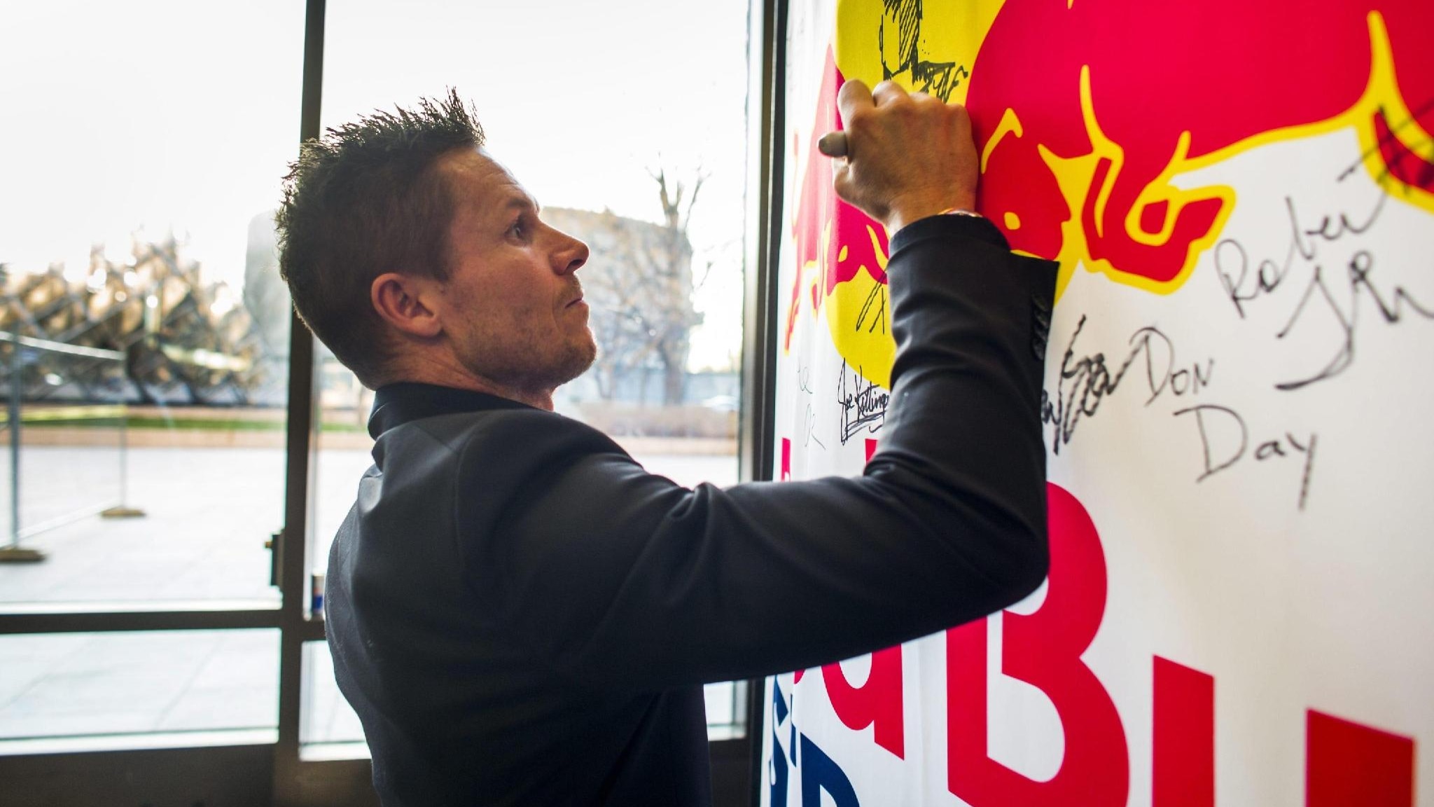 Morto il base jumper dei record Felix Baumgartner, precipitato con il ...