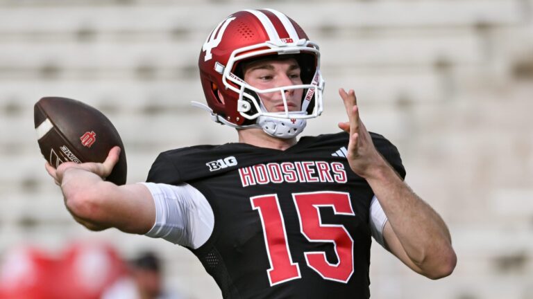 Andy Staples Ranks Top 10 Big Ten Quarterbacks Ahead of 2025 Season