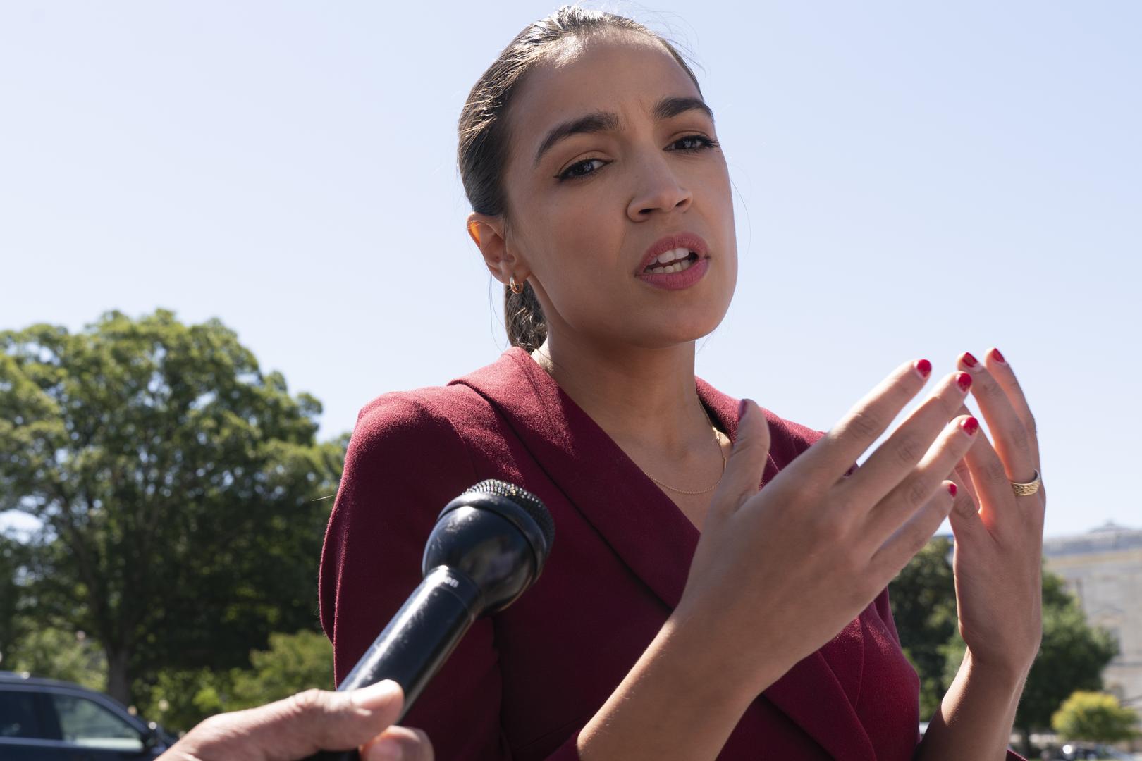 AOC backs Zohran Mamdani in NYC mayoral bid