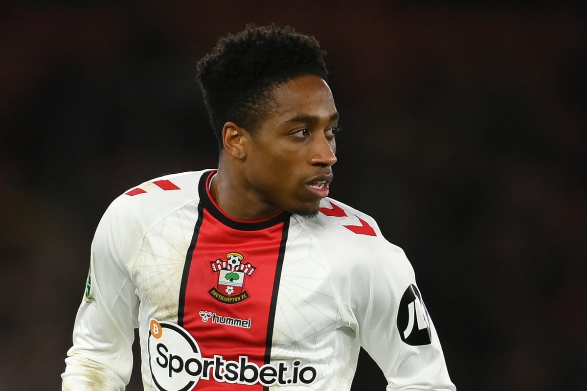 Kyle Walker-Peters: Full-back in talks with West Ham after snubbing Besiktas medical