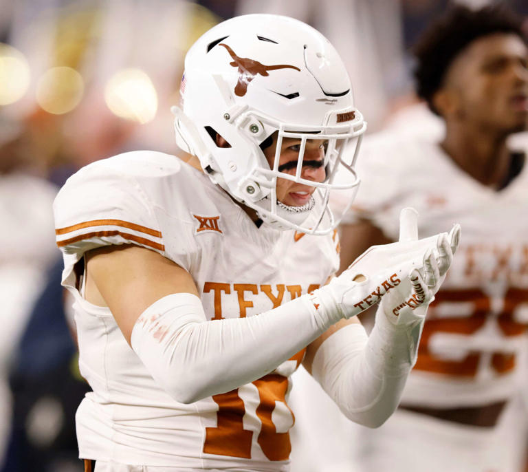 Texas safety Michael Taaffe pays tribute to Camp Mystic victims at SEC ...