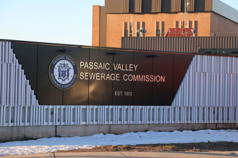 Despite tearful pleas, sewage treatment board OKs Newark backup power plant