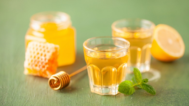 What Is Mead And How Do You Drink It?