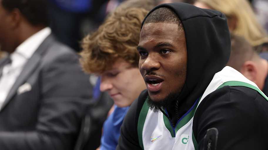 Cowboys' Micah Parsons booed by New York fans at WNBA Liberty game