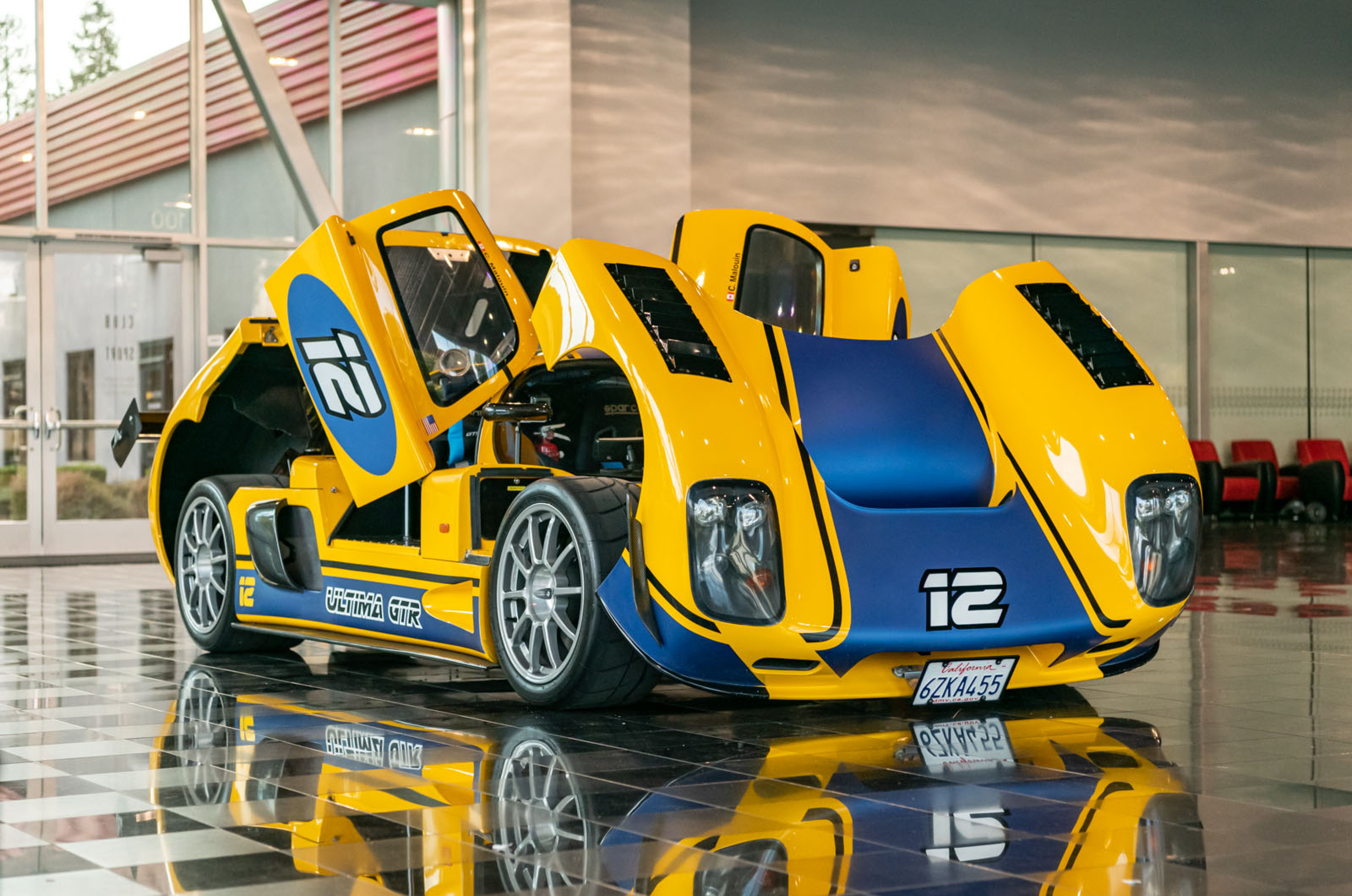 20 classic cars with clamshell bonnets