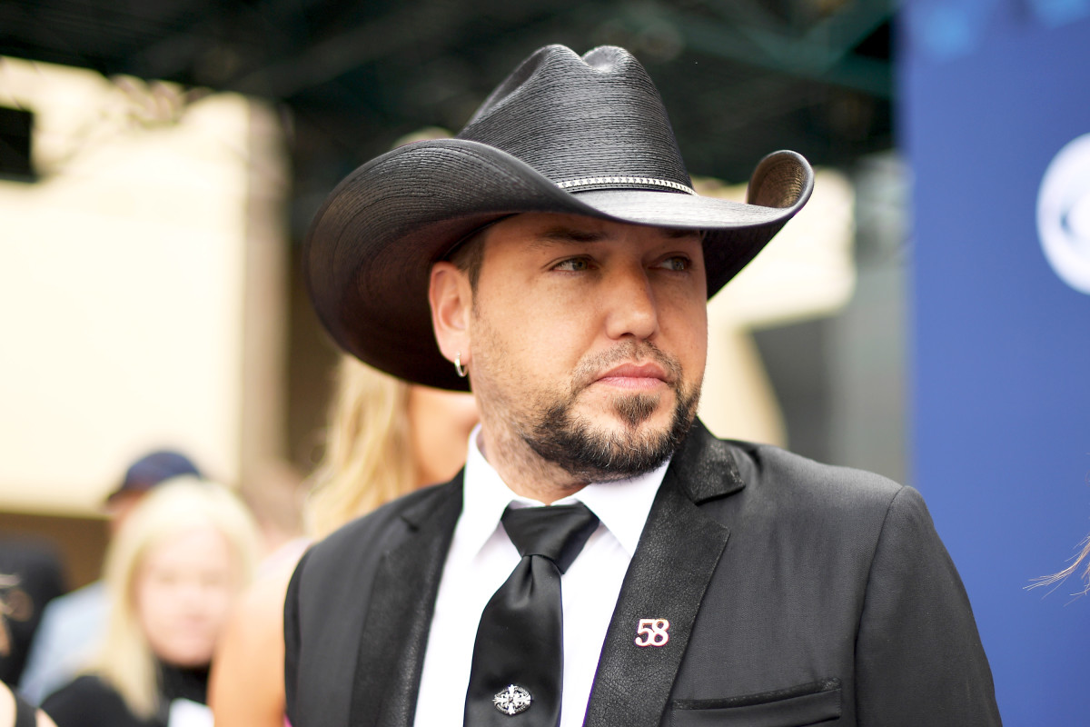 Jason Aldean Talks the Inevitable Surgery He Will Have To Get: ‘It Hasn ...