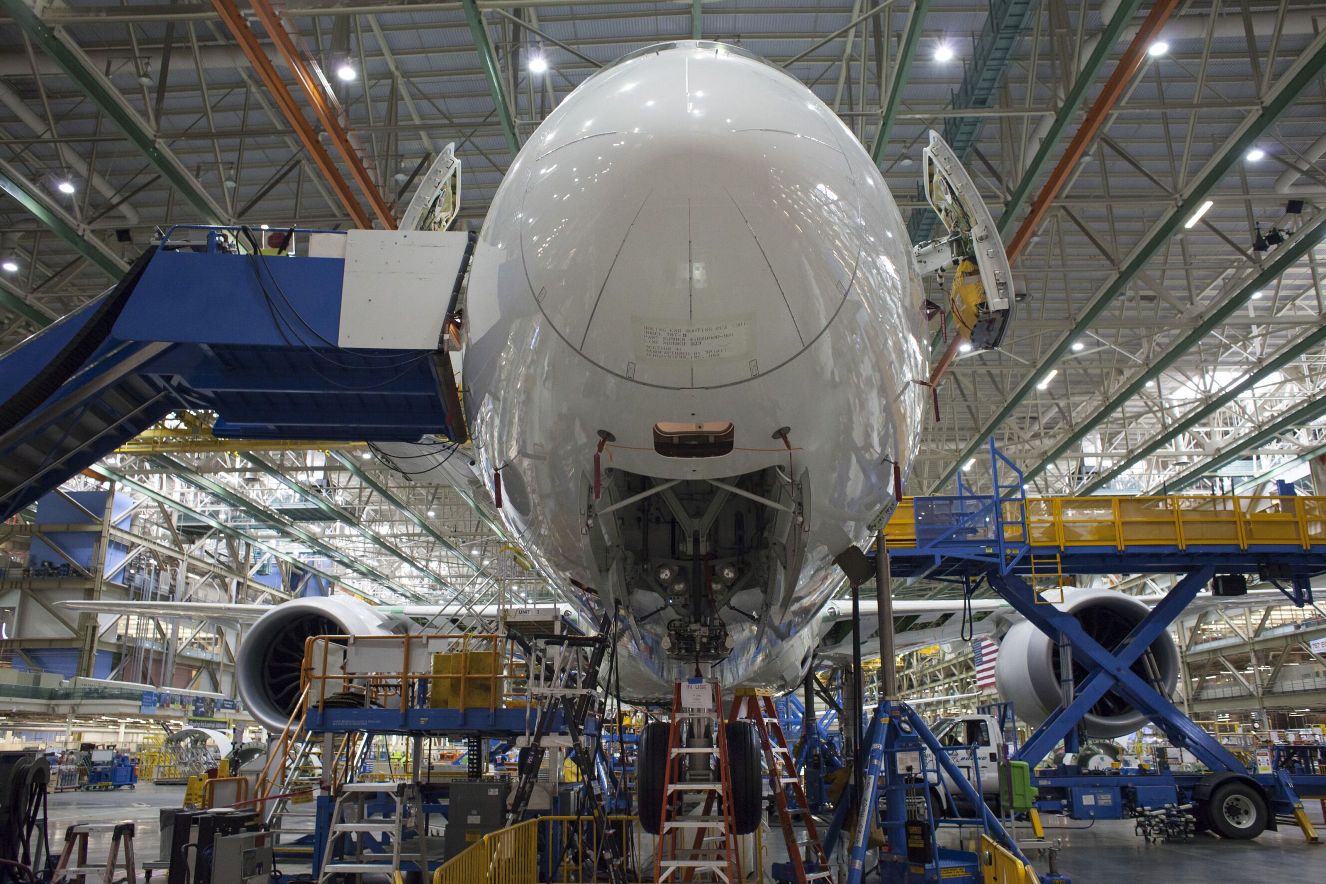 Gulf Air Buys Boeing 787s With GE Engines, Snubbing Rolls-Royce