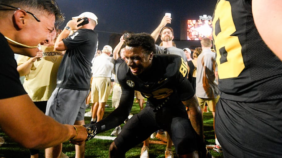 Three Offensive Position Groups to Watch in Vanderbilt Football's Fall ...