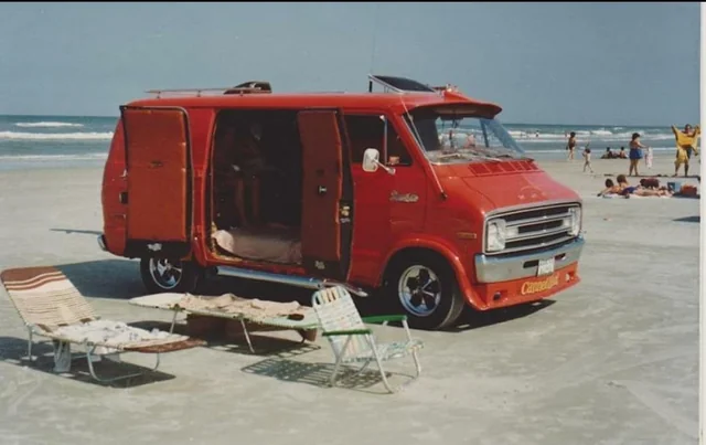 18 70s Vans That Were Basically Mobile Parties