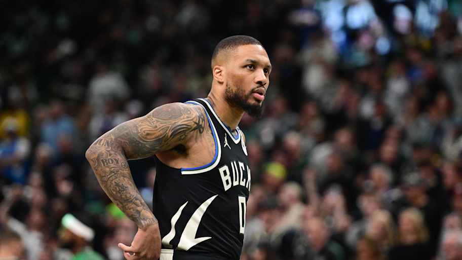 Lakers Don’t Sign Damian Lillard, Who Joins West Rival in $42 Million Deal