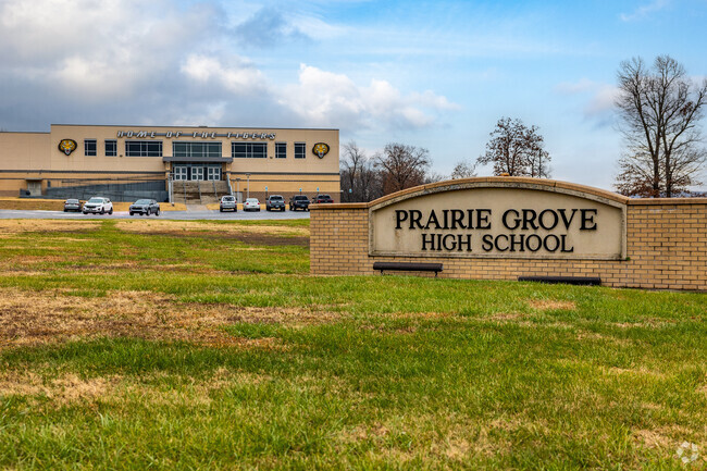 Prairie Grove football defensive coordinator and ISS supervisor dies ...