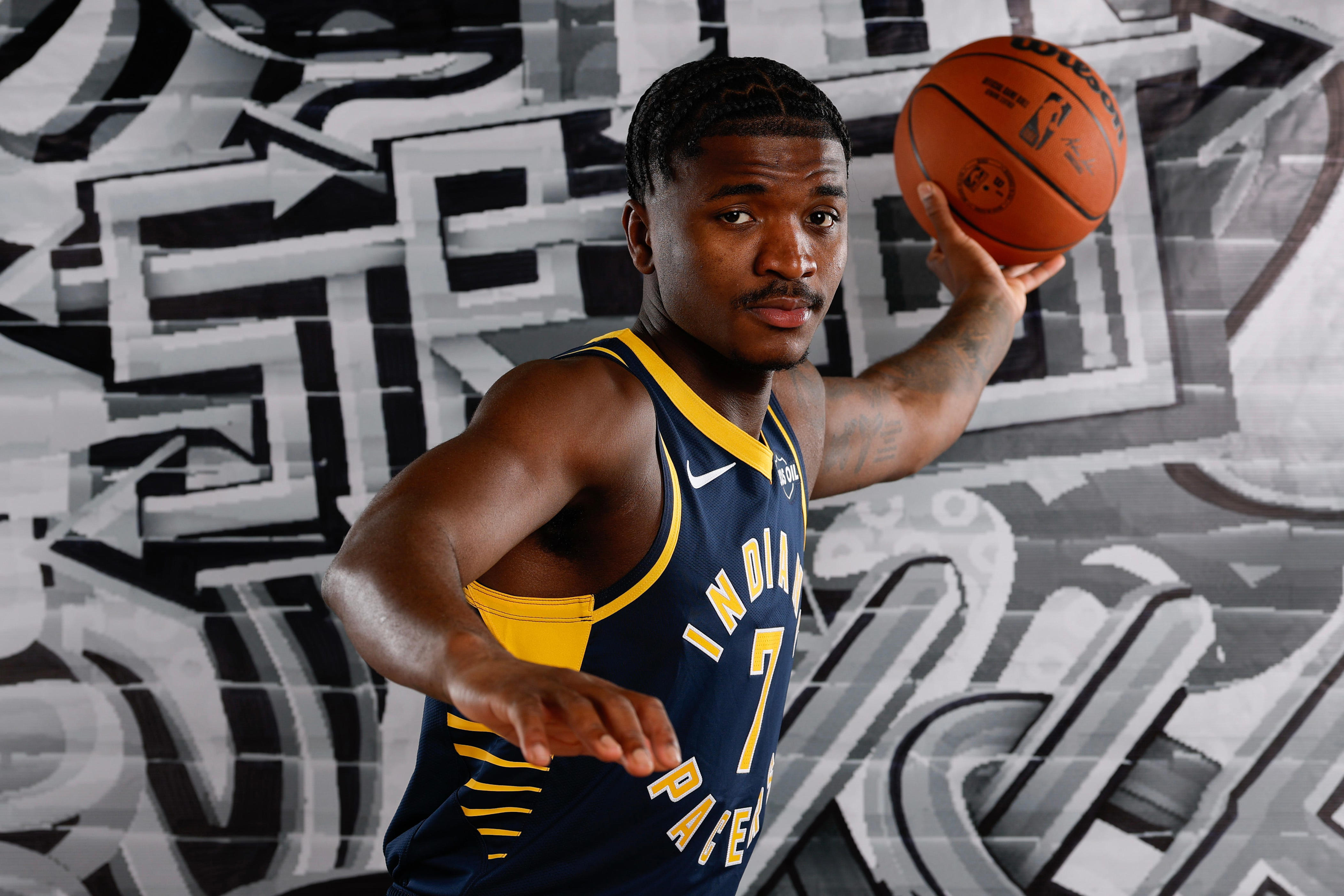 3 takeaways: Kam Jones gets shot at PG, Enrique Freeman keeps ...