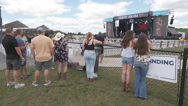 Country Jam kicks off Thursday bringing in country music lovers from ...