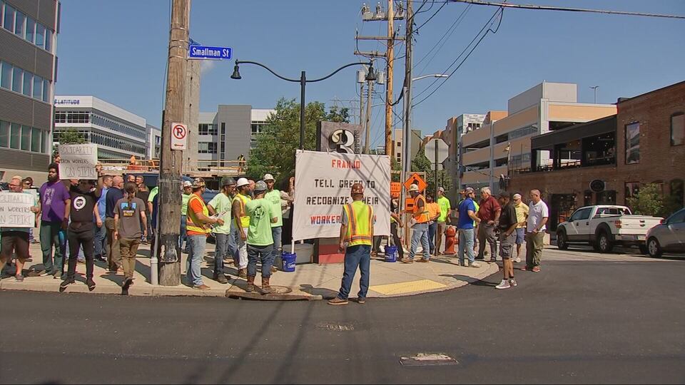 Local steelworkers on strike; call for safer work conditions after ...