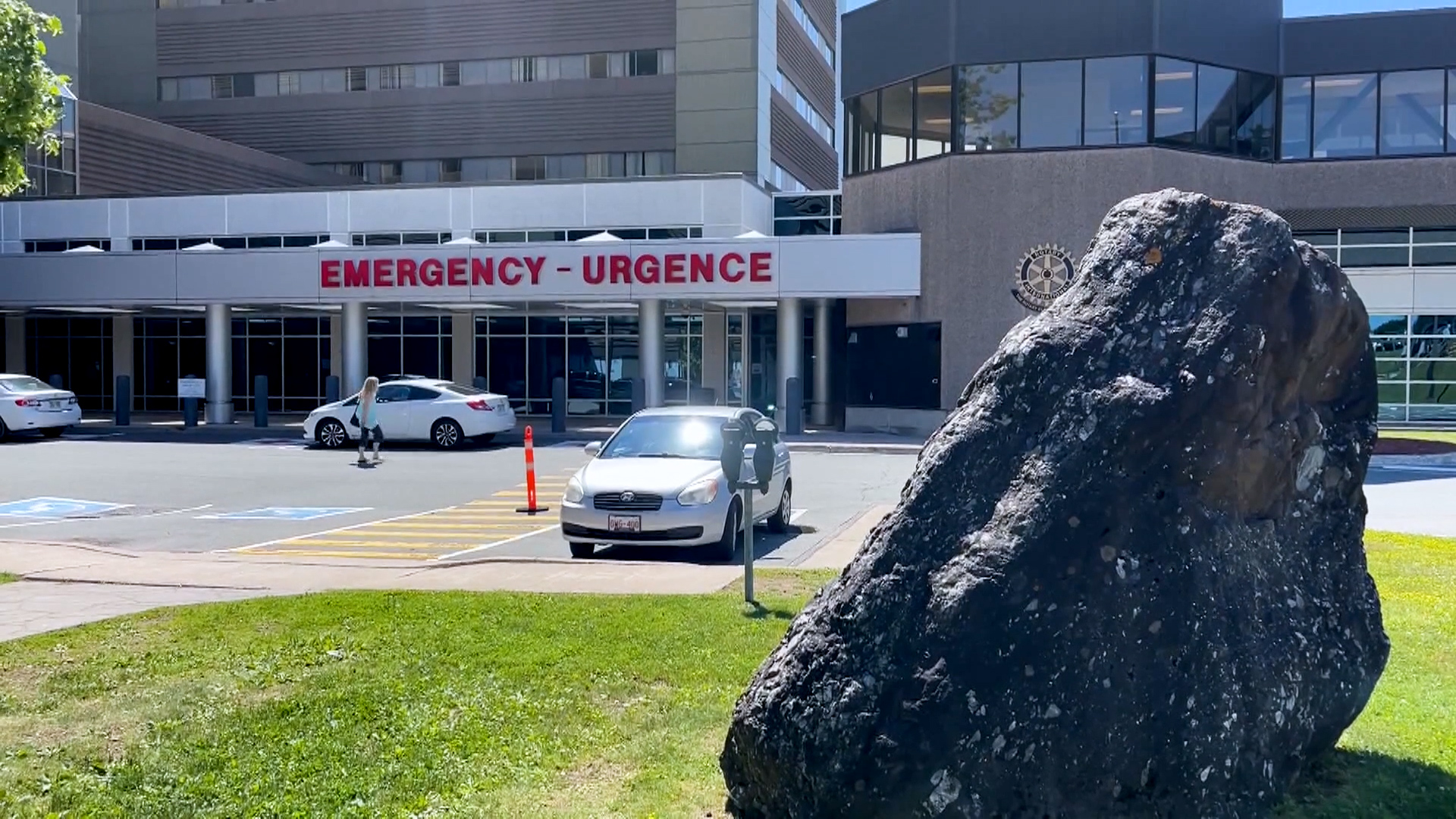 New Brunswick premier addresses hospital bed shortage