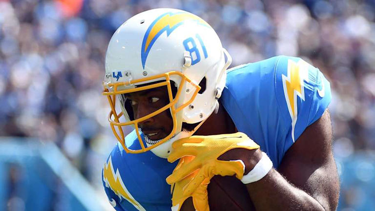 A former Commanders free agent target just made a shocking announcement