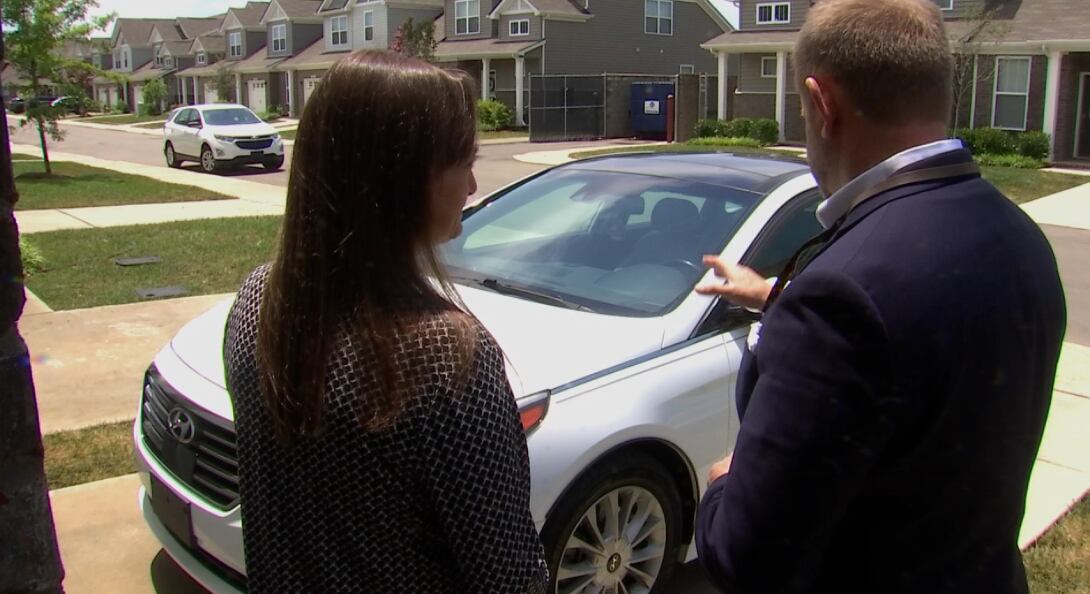 Extended warranty offered to some Hyundai owners with paint-peeling defect