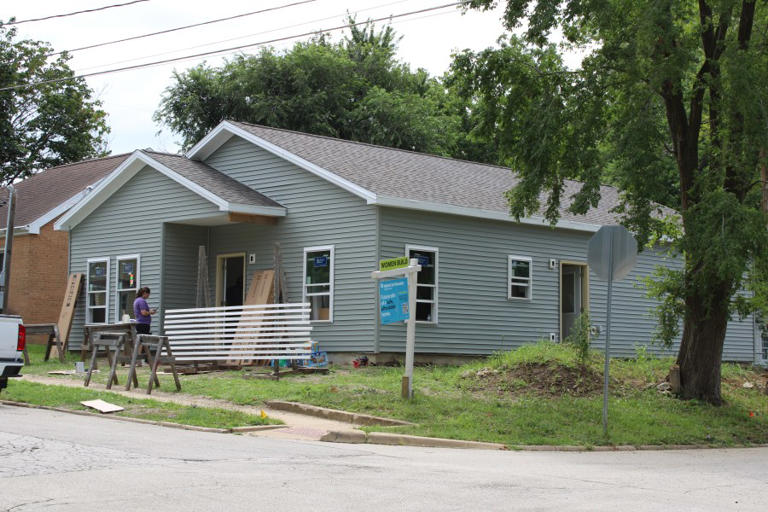 Foundation Recovery Systems and Habitat for Humanity build Bloomington home