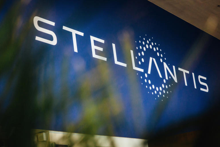 Stellantis expects first-half net loss of $2.7 billion as tariffs hit