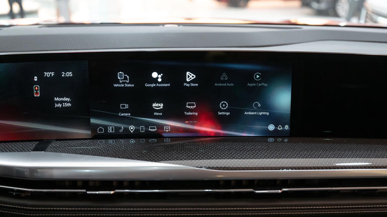 2025 Cadillac Escalade First Look: Yo Dawg, We Heard You Like Screens ...