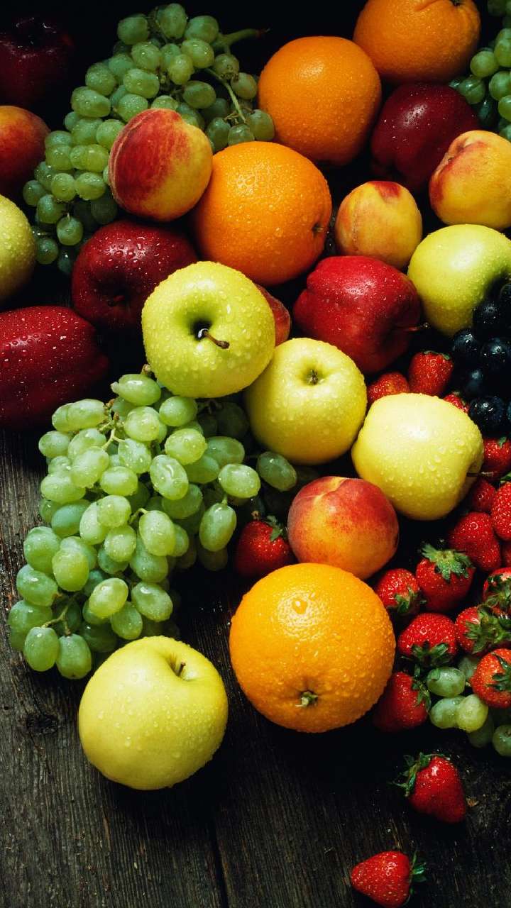 7 Fruits You Should Eat On Empty Stomach During Monsoon