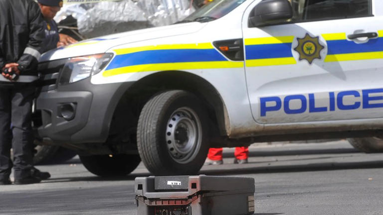 Shoot out in KwaDabeka leads to one suspect dead, two injured