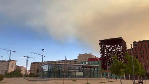 Spain: Smoke from Wildfire in Méntrida Reaches Madrid Under Level 2 Alert