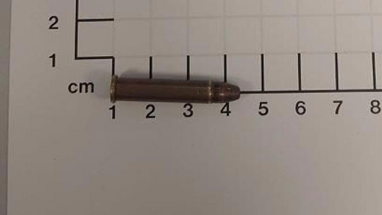Munition im Handgepäck: Polizei entdeckt Patrone am Flughafen Köln/Bonn
